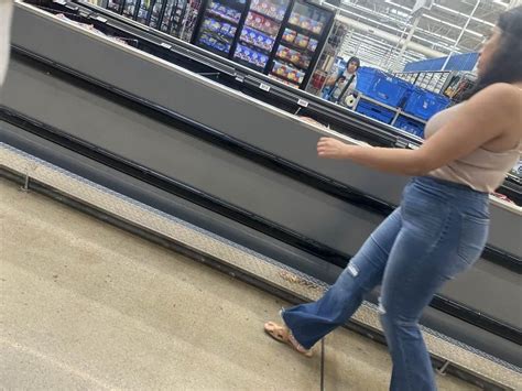 Walmart Pt 3 R Anycandid