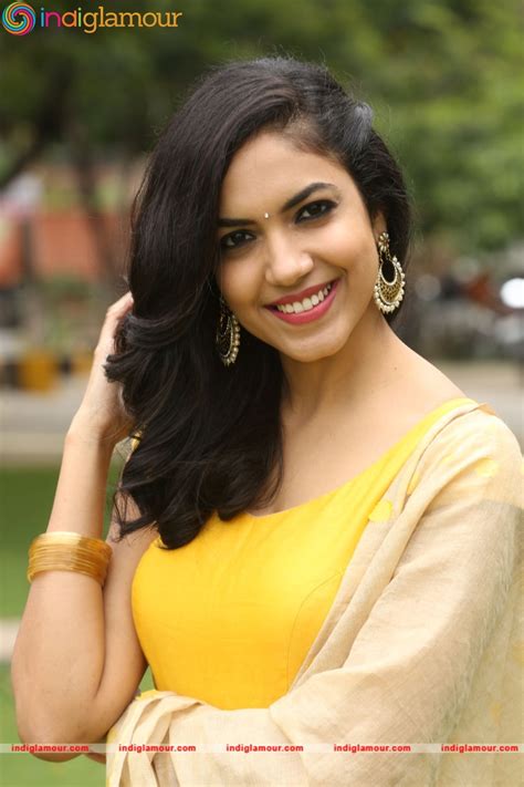 Ritu Varma Actress Photo Image Pics And Stills 473583