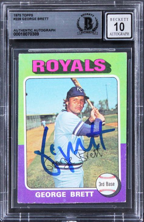 Royals George Brett Signed 1975 Topps 228 Card Auto Graded Mint 10 B