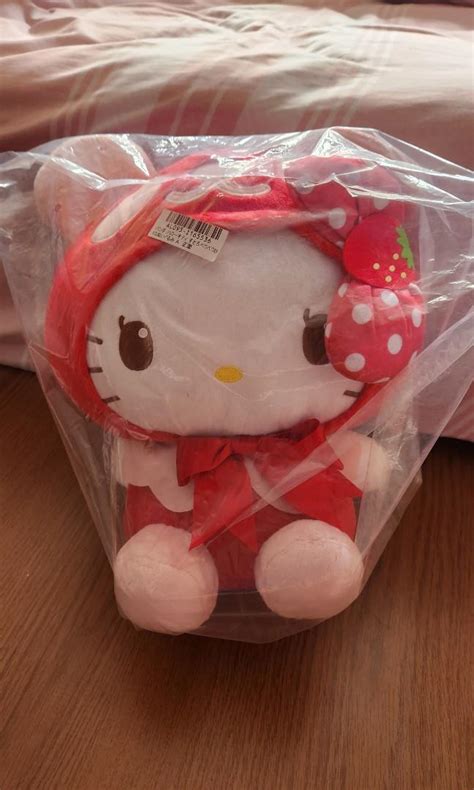 Hello Kitty Plushes Hobbies And Toys Toys And Games On Carousell