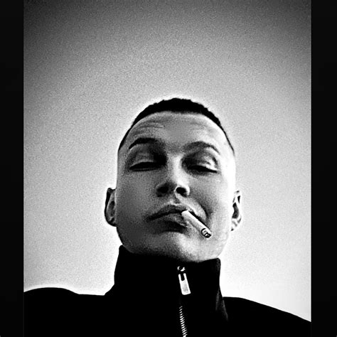 Utku ÜstÜn Utkux 1000kitapta 1000kitap