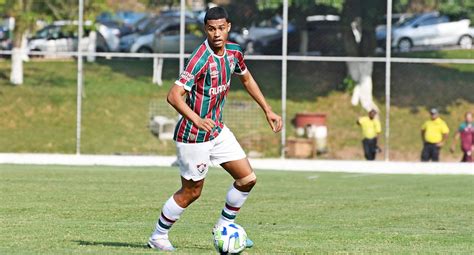 Esquerdinha é Convocado Para Seleção Brasileira Sub 17 — Fluminense Football Club