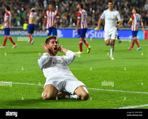 Real Madrids Sergio Ramos Celebrating Is 1 1 Tying Goal In The 95