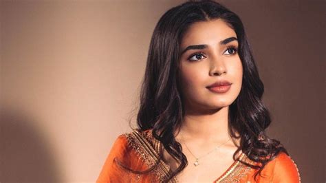 Krithi Shetty మరో తమిళ స్టార్ హీరోతో సినిమాకు సై అంటోన్న కృతి