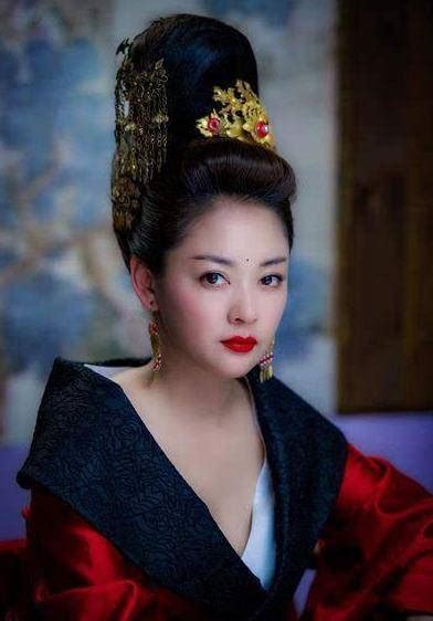 陈佳妍，闪婚嫁给连奕名，为了女儿，陈佳妍离婚后，一直没有再婚 搜狐大视野 搜狐新闻