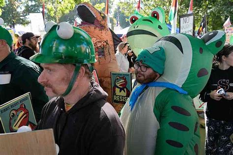 Protest Costume Leads To Movement The Arkansas Democrat Gazette