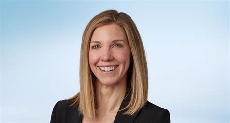 Biography Amanda Creegan