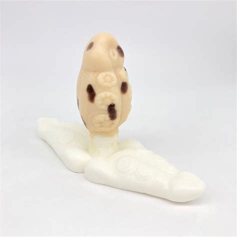 Skwee Small Plug Large Base Milk N Cookies Medium Oo50 Flop Tentickle