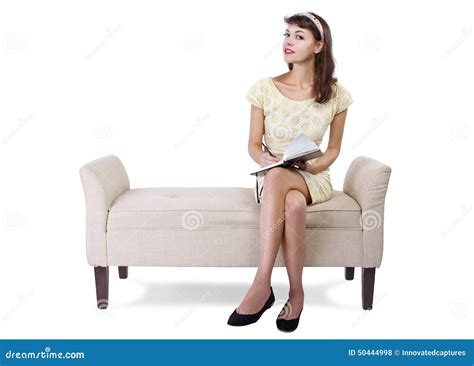 Artista De Sexo Femenino Drawing O Escritura Foto De Archivo Imagen De Copia Cuaderno