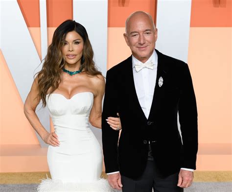 Inside Jeff Bezos And Lauren Sanchezs Venice Wedding Us Weekly