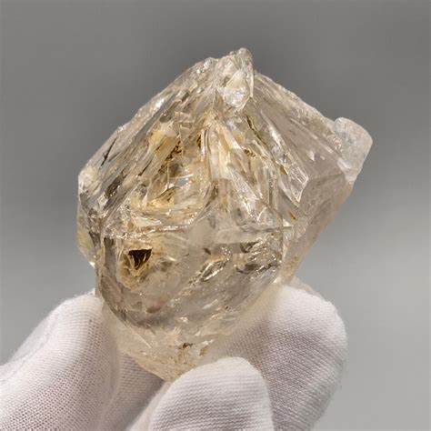 Enhydro Skeletal Quartz Multi Phase Growth And Internal Etching