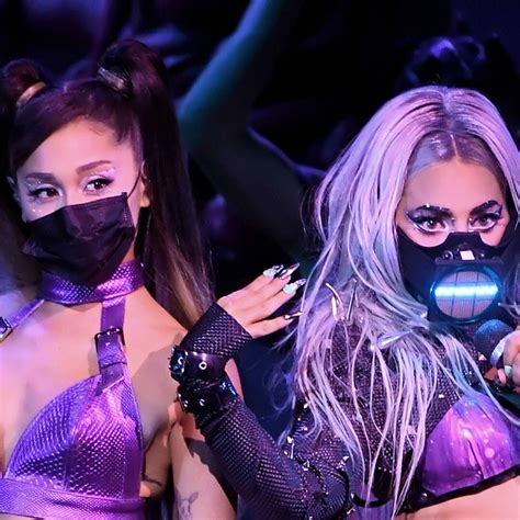 Lady Gaga Performs With Ariana Grande At Vmas Toya Z World