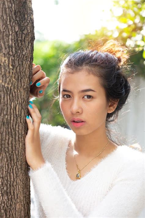 Asiatische Junge Frau Stockfoto Bild Von Dame Person 116471460