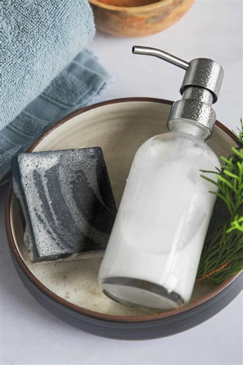 How To Make An Apricot Argan Facial Moisturizer For Men Hello Glow