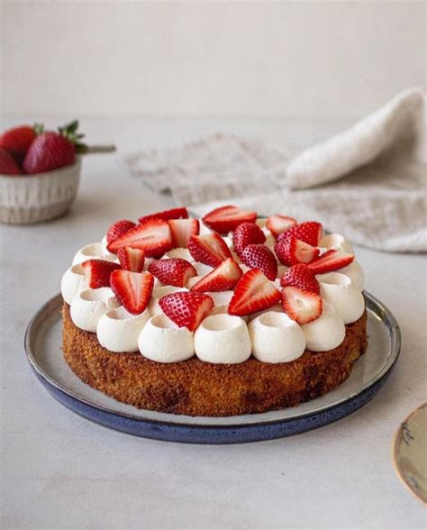 דור משה פאי בריבוע On Instagram את המתכון המעולה הזה לעוגת שקדים תותים וקוקוס הכנתי הרבה