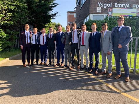 A Selection Of Glamorous Pictures From North Wales Schools End Of Year