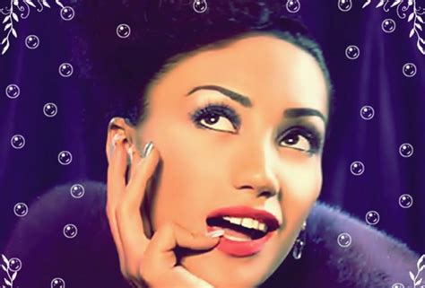 Röya Ayxan Haqqında Roman Yazıldı Foto Oxuaz