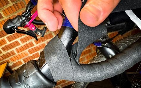 How To Replace Bike Handlebar Tape In 7 Steps With Pictures