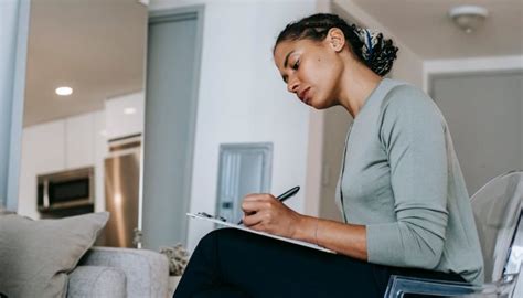 Administrative Assistant Vs Executive Assistant The Difference