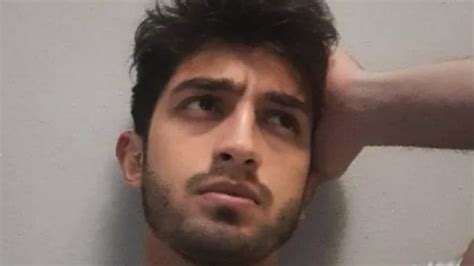 Daniele Chatta Per Un Anno Con Irene Poi Scopre Che è Un Uomo Di 64