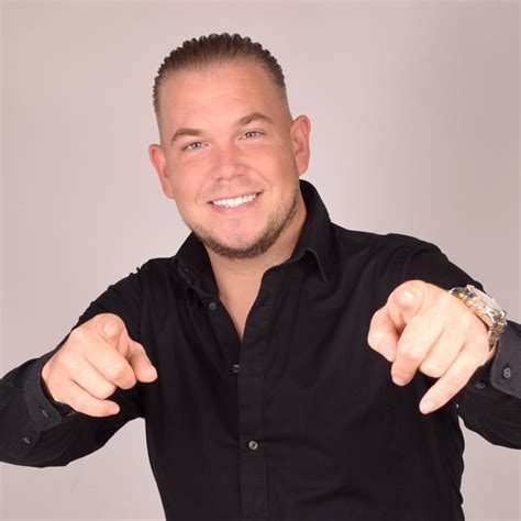 Guus Niesing Volkszanger Officiële Website