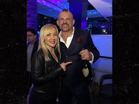 Chuck Liddell Finalizes Divorce From Wife Heidi