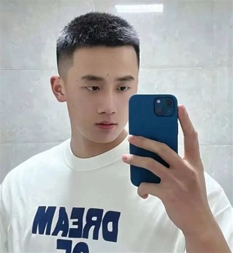 免打理男士发型推荐 清爽有型展现男士魅力 男士短发 美发站