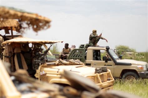 Fourteen Malian Soldiers Killed In Two Armed Group Attacks Army Isil