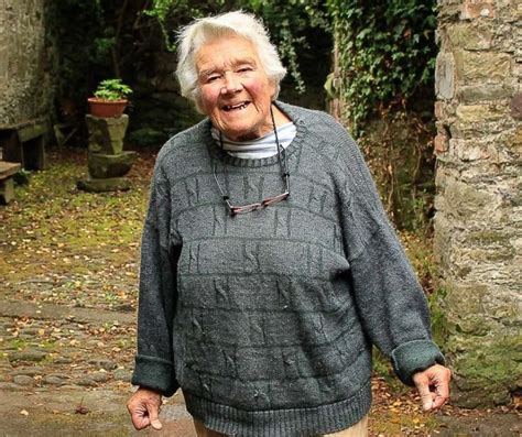 Discovering Women Explorers