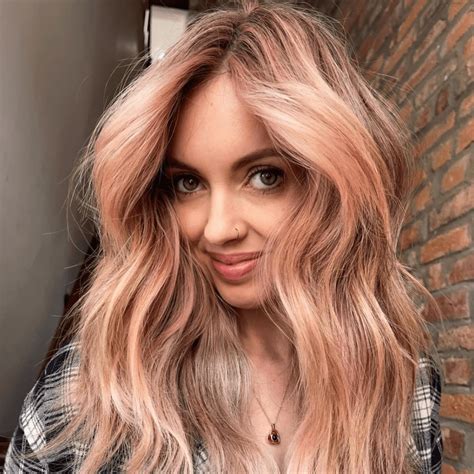 37 Strawberry Blonde Highlight Ideas For Inspiration