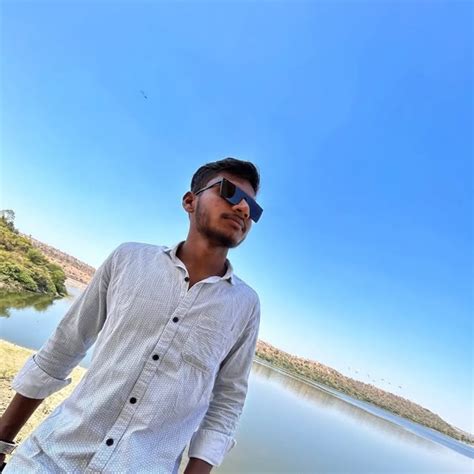 𝕁𝕒𝕪𝕦 🖤 Jayu 02 • Threads Say More