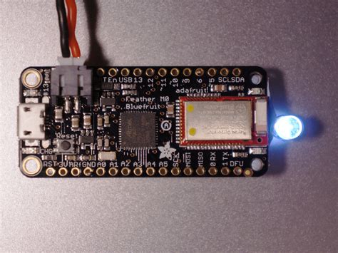 feather m0 bluefruit le bluetooth remote control for the lego droid