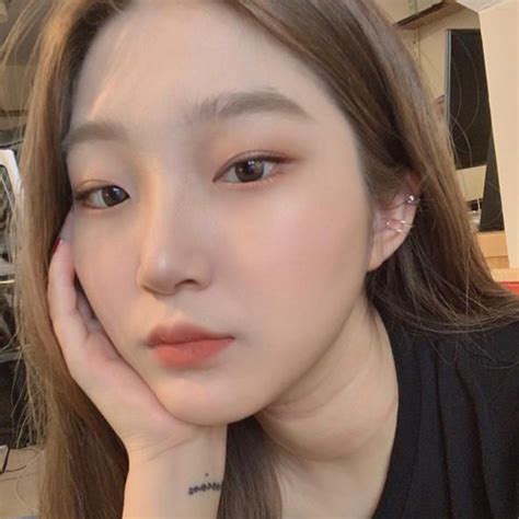 최민서 로켓펀치