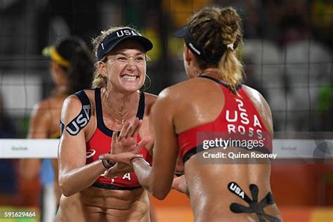 Us Olympian Kerri Walsh Jennings Photos And Premium High Res Pictures