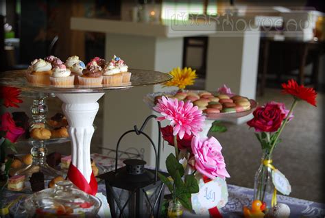 Sweet Table In English Summer Garden Theme
