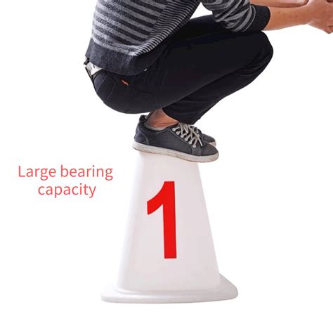 Set Of 8 Professional Athletics Triangular Track Lane Markers With