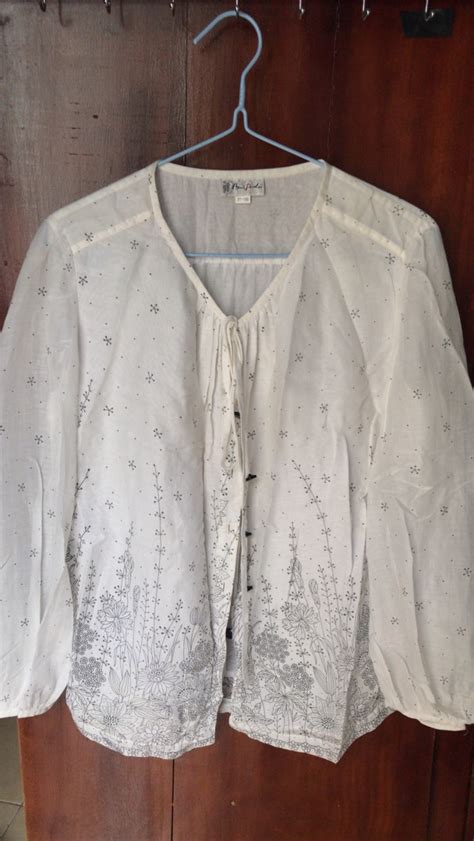 Outer Putih Fesyen Wanita Pakaian Wanita Baju Luaran Di Carousell