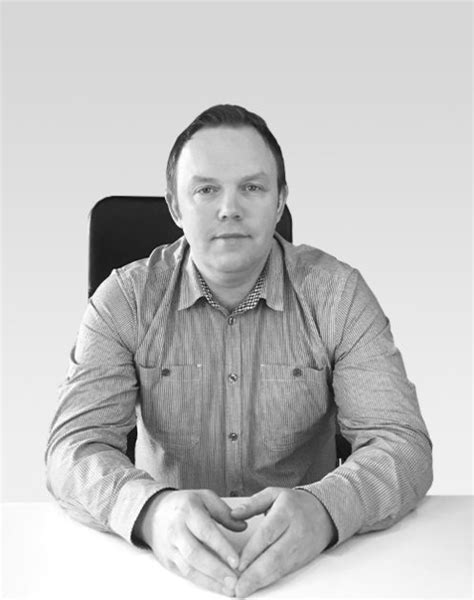 Marcin Ostrowski — Saros Design