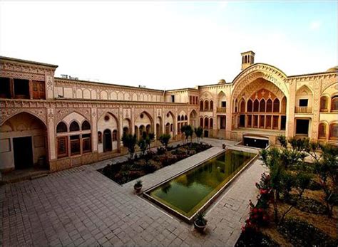 خانه‌ی عامری‌های کاشان؛ مهمانسرای بزرگ گردشگری کجارو