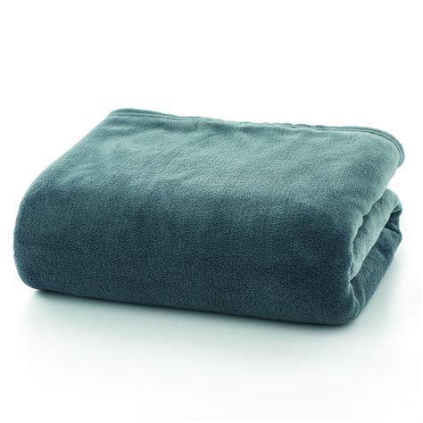 Deyongs Snuggle Touch Throw Silver Leekes