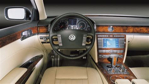 The Vw Phaeton Was An Over Engineered Cut Price Bentley With An Image Problem