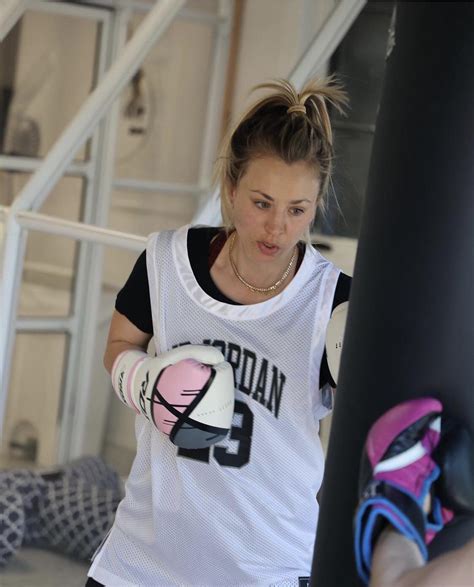 Suki Waterhouse Celebsboxing