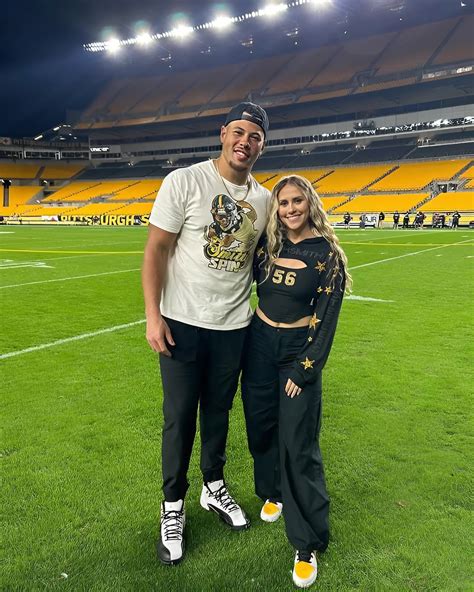 Alex Highsmiths Wife Alyssa Highsmith Has Left Social Media Drooling