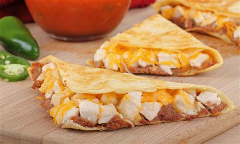Chicken Cheese Quesadilla Recipe For A Quick Dinner Imyobe