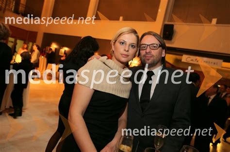 Mediaspeed Summit Avto Predstavitev Novega Avtomobila Range Rover