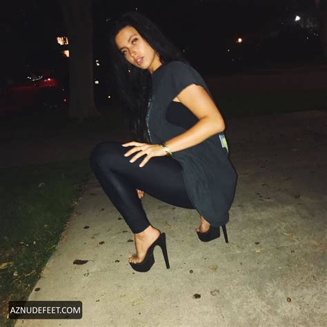 Sara Catherine Bellamy Feet Aznudefeet