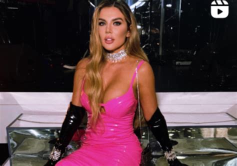 ანა სედოკოვამ შესაძლოა რქები დაადგა კალათბურთელ ქმარს ვიდეო