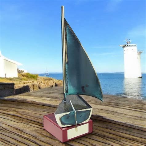 Leon Sailing Handmade Metal Trophy Trophy Monster