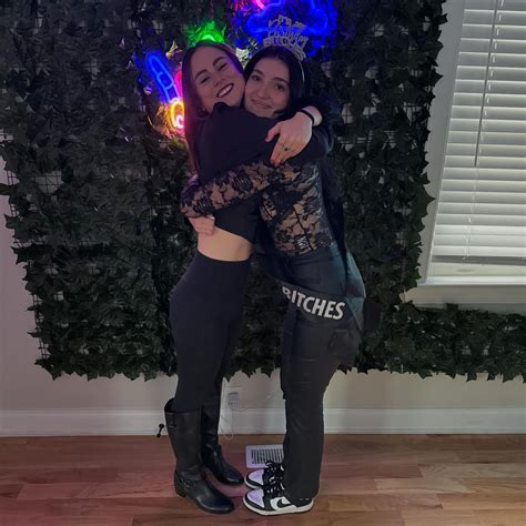 Sydney N Beasley Sydneynbeasley • Instagram Photos And Videos