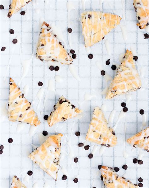 If You Give A Blonde A Kitchen — Two Bite Chocolate Chip Mini Scones